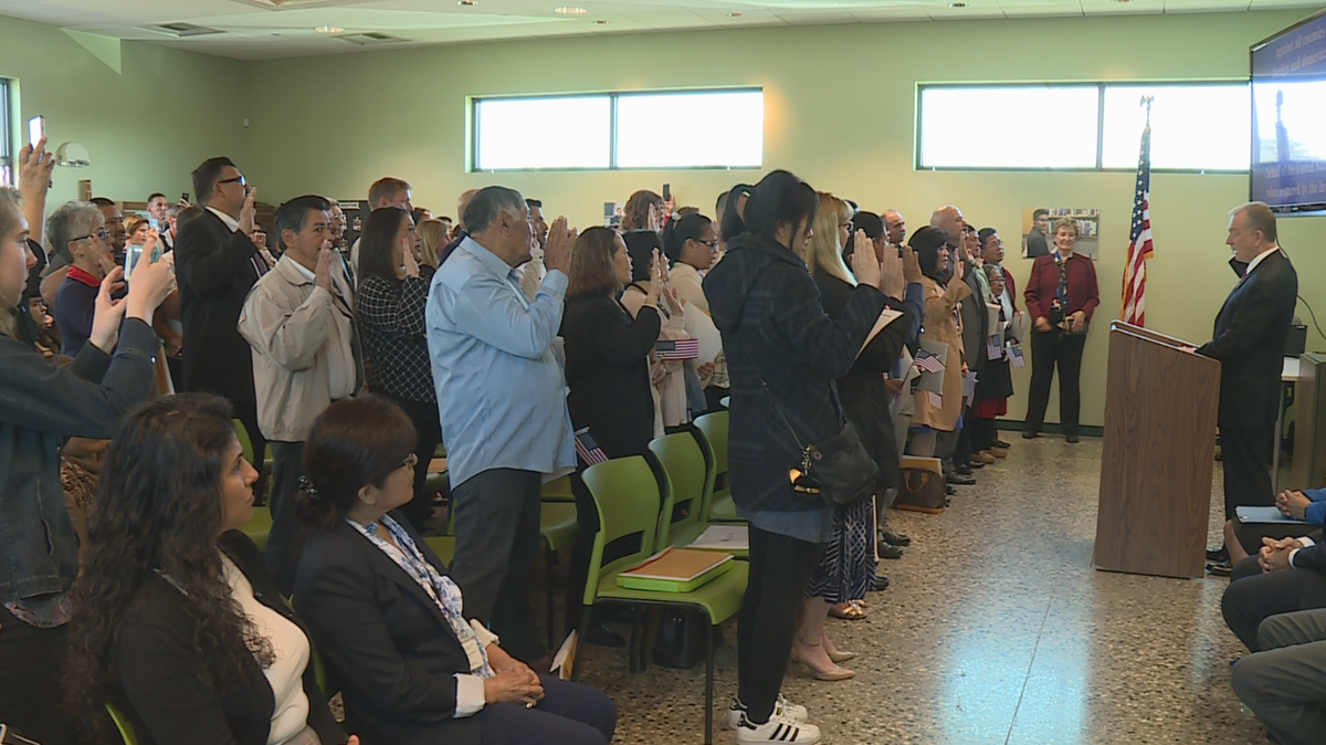 50 new citizens sworn in during naturalization ceremony