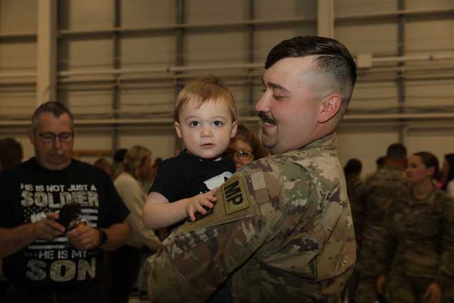 More than 120 Maine soldiers return from deployment