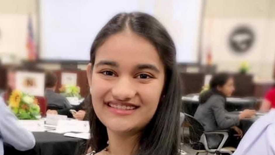 Folsom-area high school student receives perfect score on AP exam