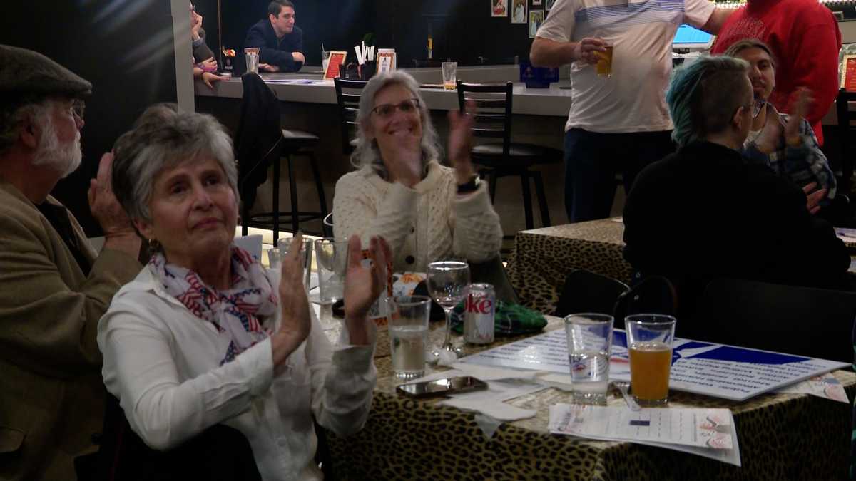 Nebraska Democrats gather at State of the Union watch parties