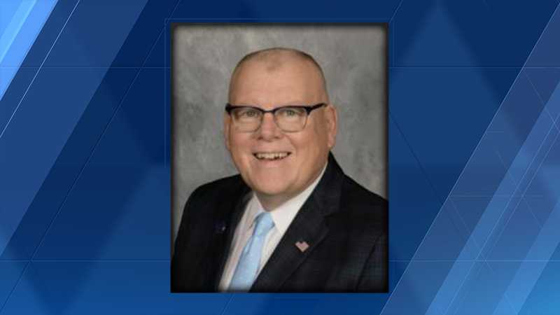 Methuen Mayor Neil Perry diagnosed with breakthrough case of COVID-19