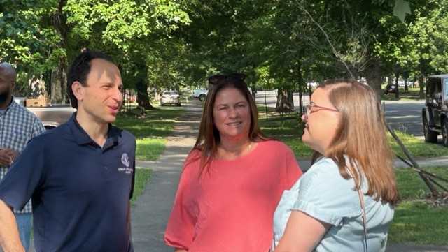 Mayor Greenberg and more than 150 volunteers commemorate New Directions ...