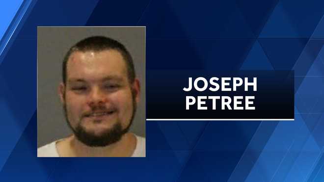 Omaha police investigating apartment fire for arson