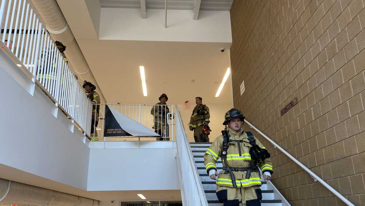 Savannah: High school evacuated due to fire