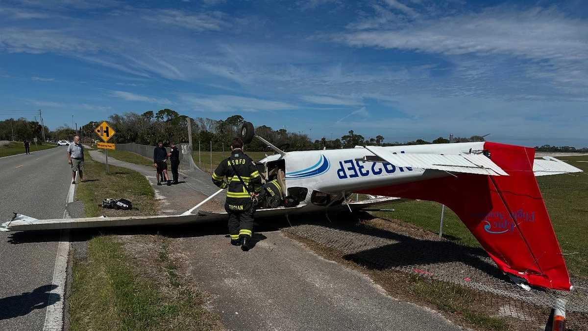 No injuries reported after plane crash in New Smyrna Beach