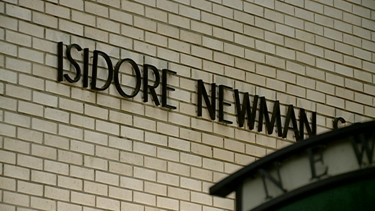 Isidore Newman School parent almost carjacked near campus