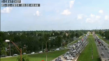 New Orleans Hight Rise bridge traffic