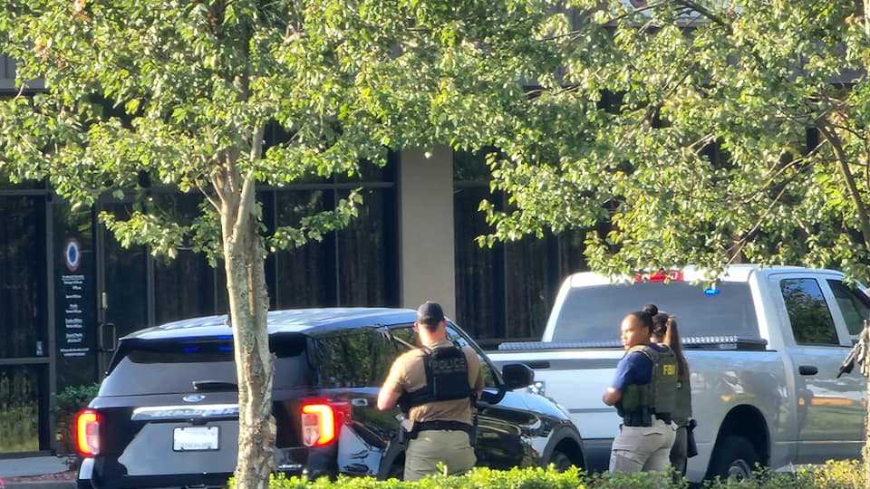 Georgia: FBI agents raid Hinesville church