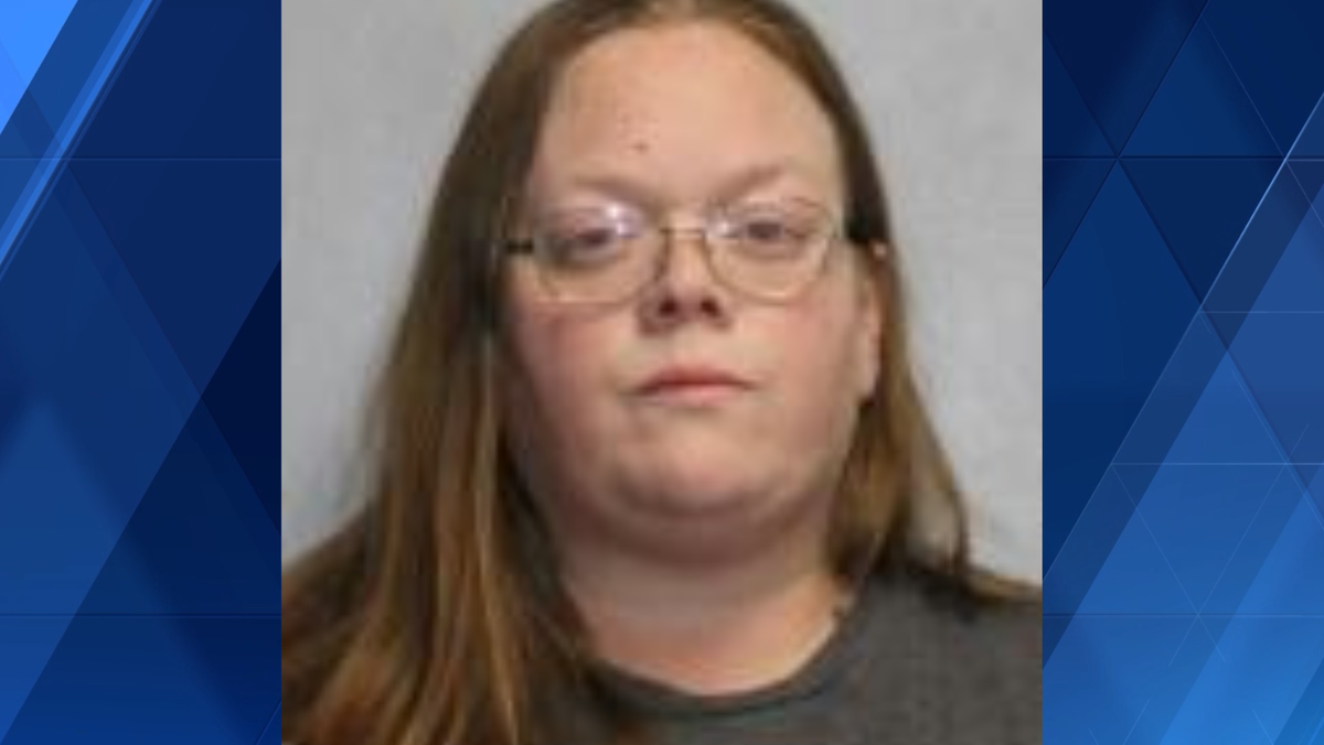 Woman accused of rear-ending Franklin police cruiser while driving drunk