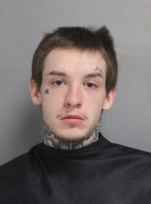 South Carolina: Woman found injured on side of highway