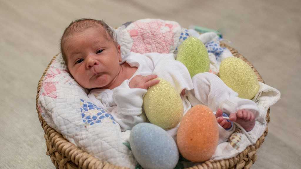 Baptist Health Louisville shares heartwarming photos of newborns ...