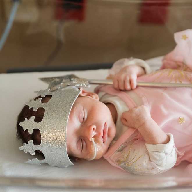 Babies dressed in 'Wicked' costumes at Ohio hospital