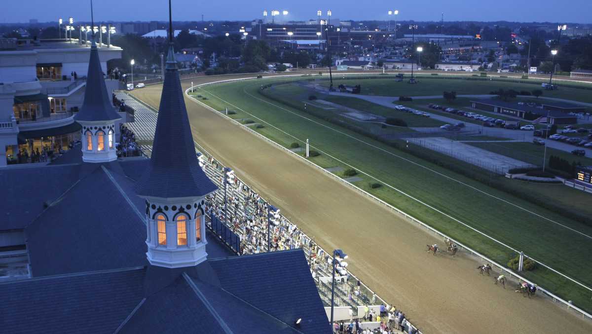 'Twilight Thursdays' are back at Churchill Downs