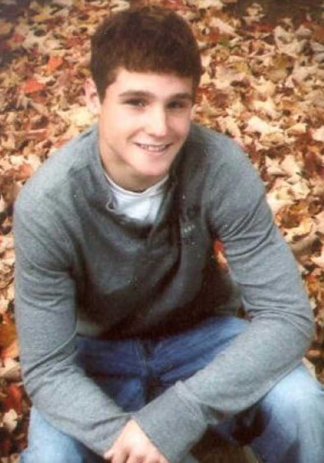 Man fights brain tumor while gifting wishes to others with serious ...