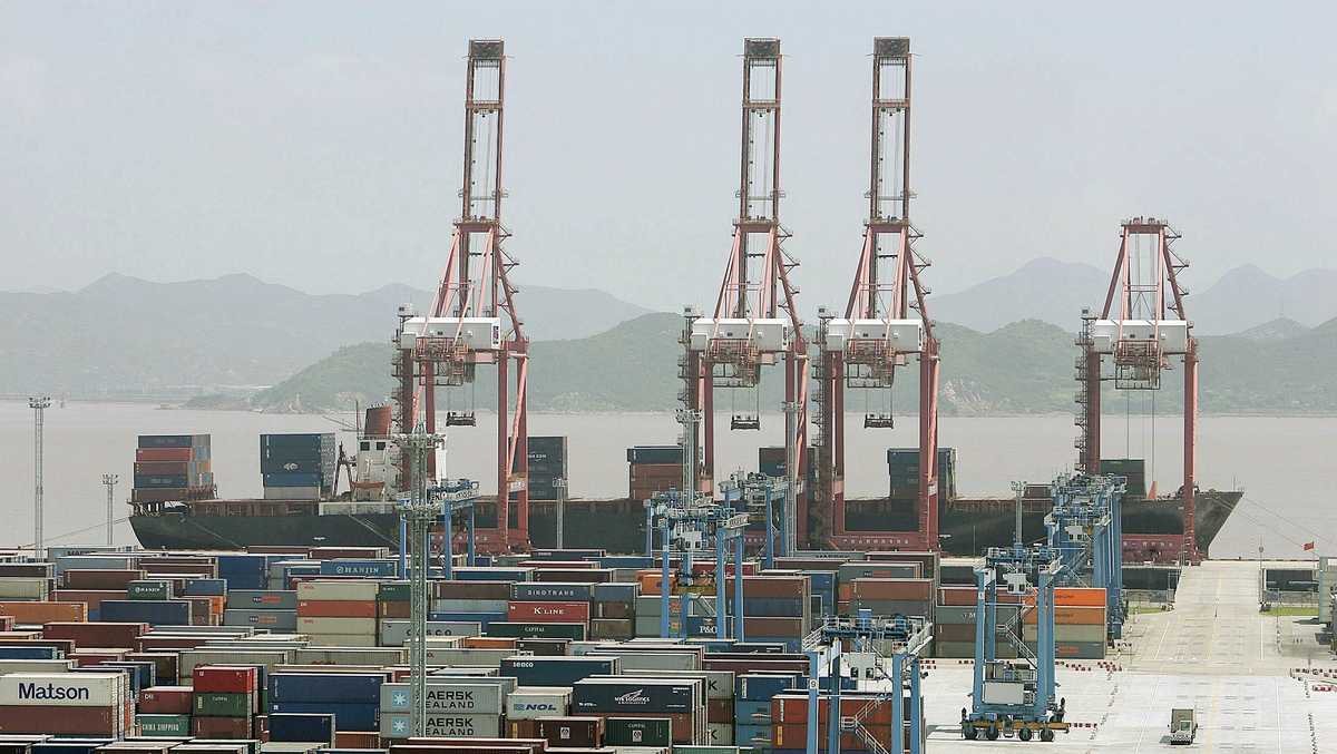 Explosion in Chinese port city causes injuries, damage