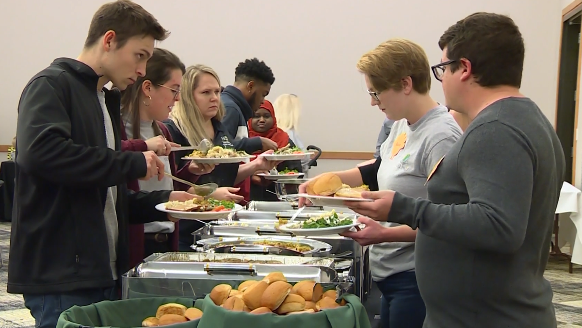 NKU students staying on campus to still receive Thanksgiving dinner