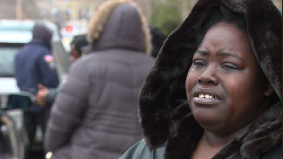 Woman says she was alerted to fire in apartment building by two ...