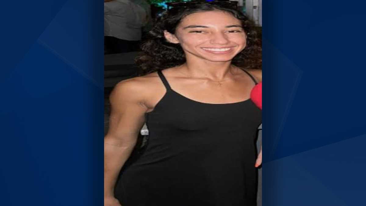 Lee County deputies searching for missing woman spotted jogging towards ...