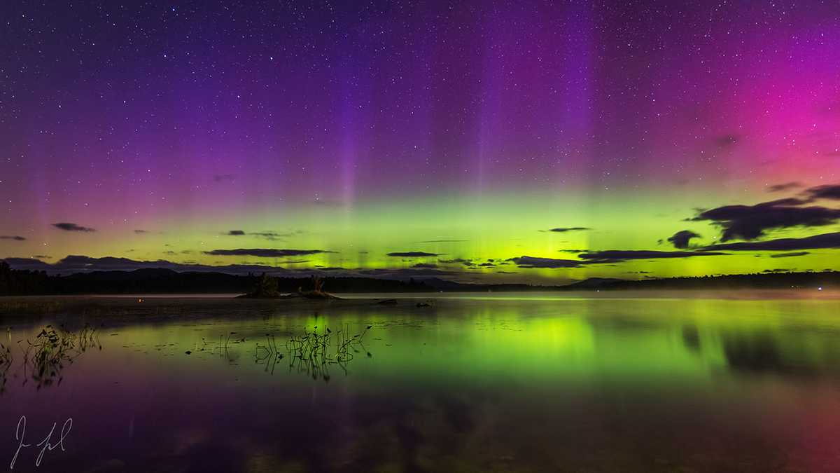 Northern Lights Again. May 10th New Hampshire Aurora Borealis Tonight ...