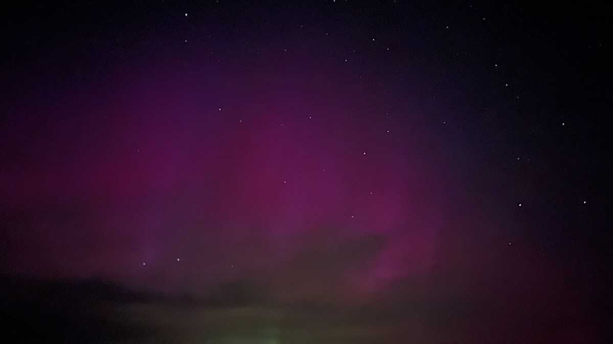 Here's a look at the northern lights from atop Mount Washington