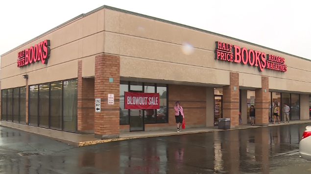 Half Price Books hosts 'blowout' sale ahead of permanent closure