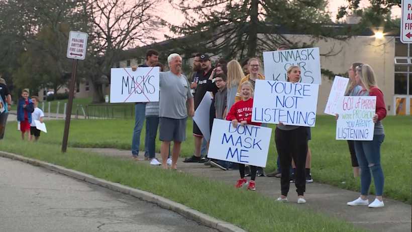 Parents protest new mask mandate at Northwest Local Schools