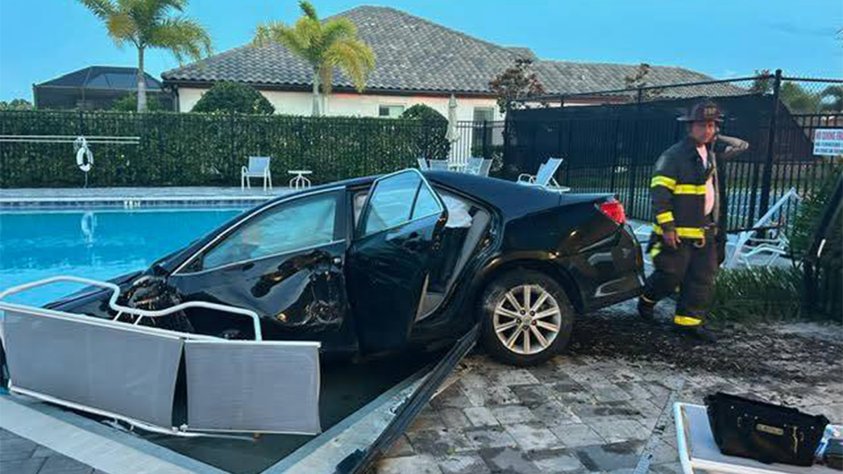 Vehicle crashes into pool after alleged hit-and-run in North Port