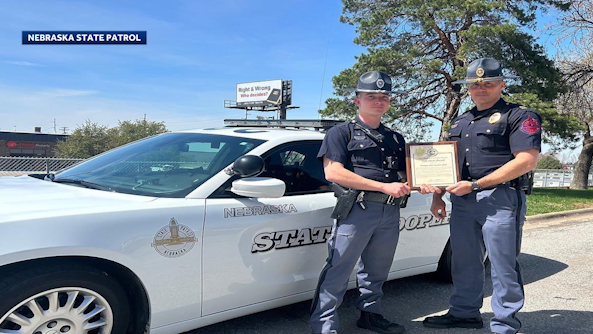 Nebraska state trooper given 'Lifesaver' Award for 'heroic' actions
