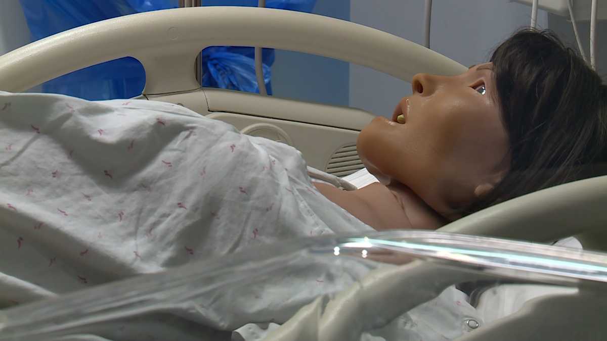 Training simulation center for nursing students opens at USM