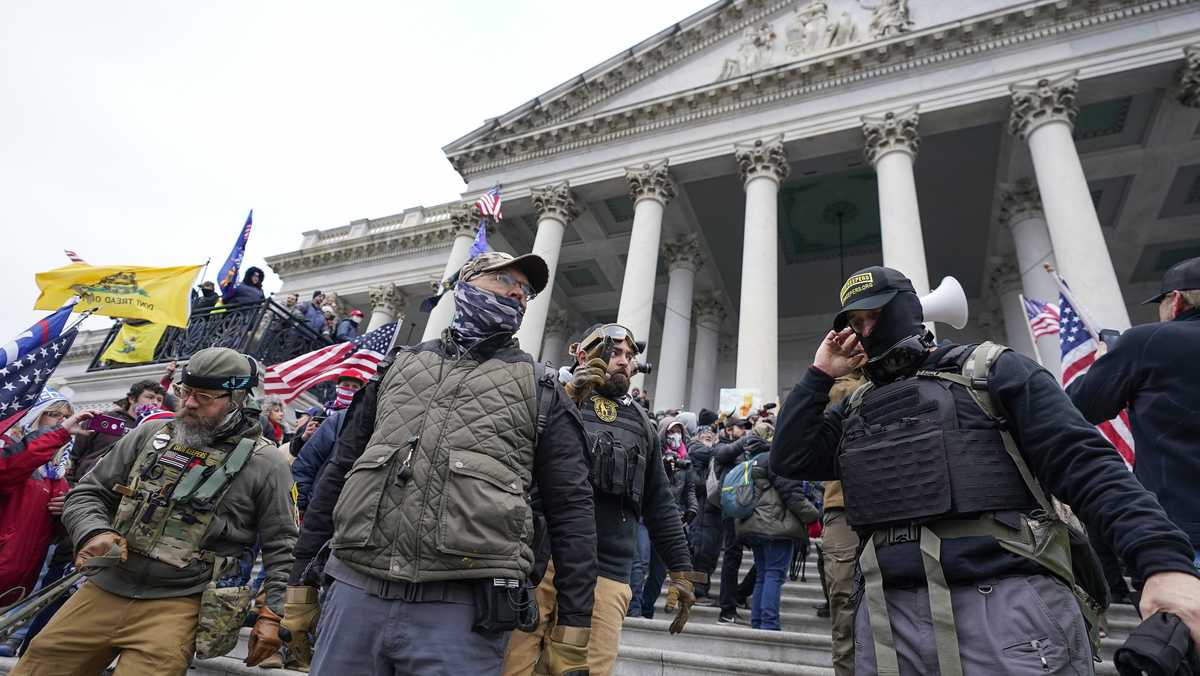 Prosecutor: Oath Keepers concocted an 'armed rebellion' on Jan. 6