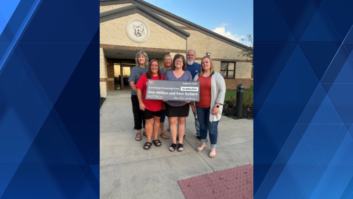 Lottery pool at Ohio elementary school celebrates bittersweet Powerball win