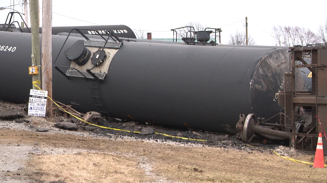 Norfolk Southern train derails in northern Ohio, leaks alcohol