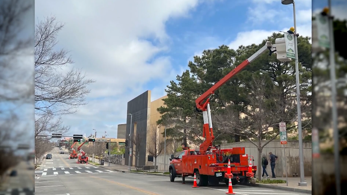 Banners to honor 168 victims of OKC bombing before marathon