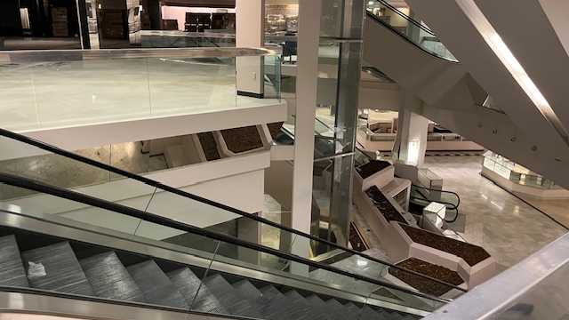 City of Jackson selling old Dillard's building at Metrocenter to artist