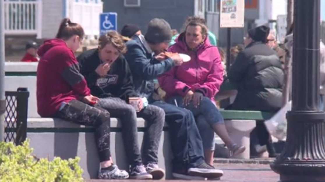 OOB busy during first weekend without travel restrictions