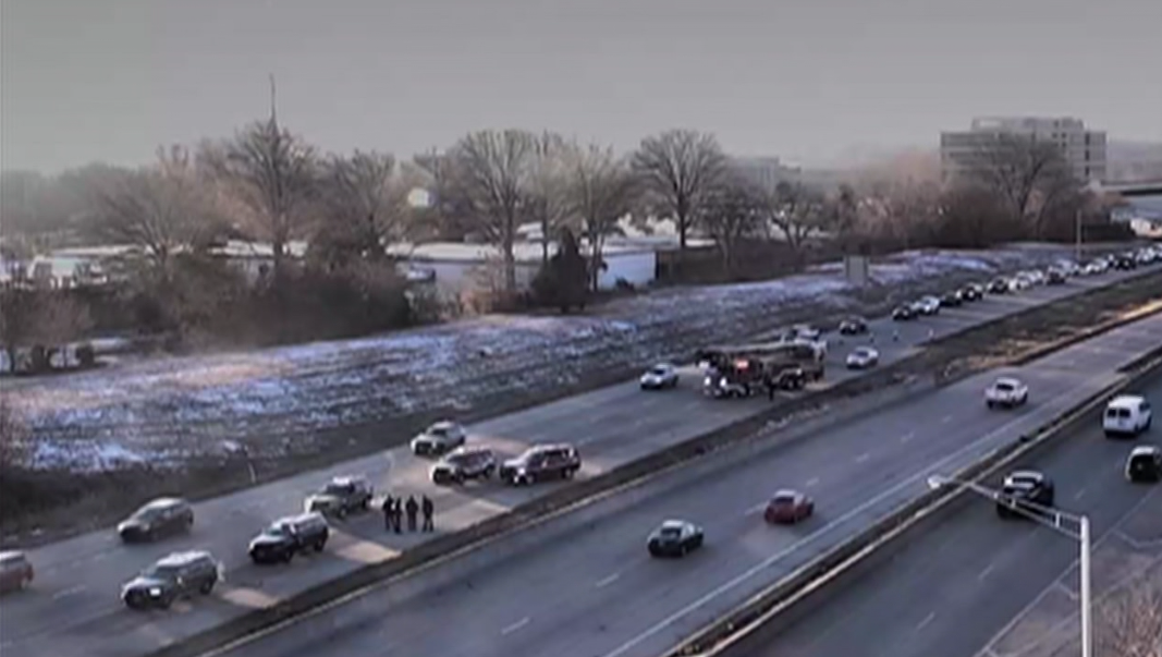 Overland Park police investigate double-fatality crash