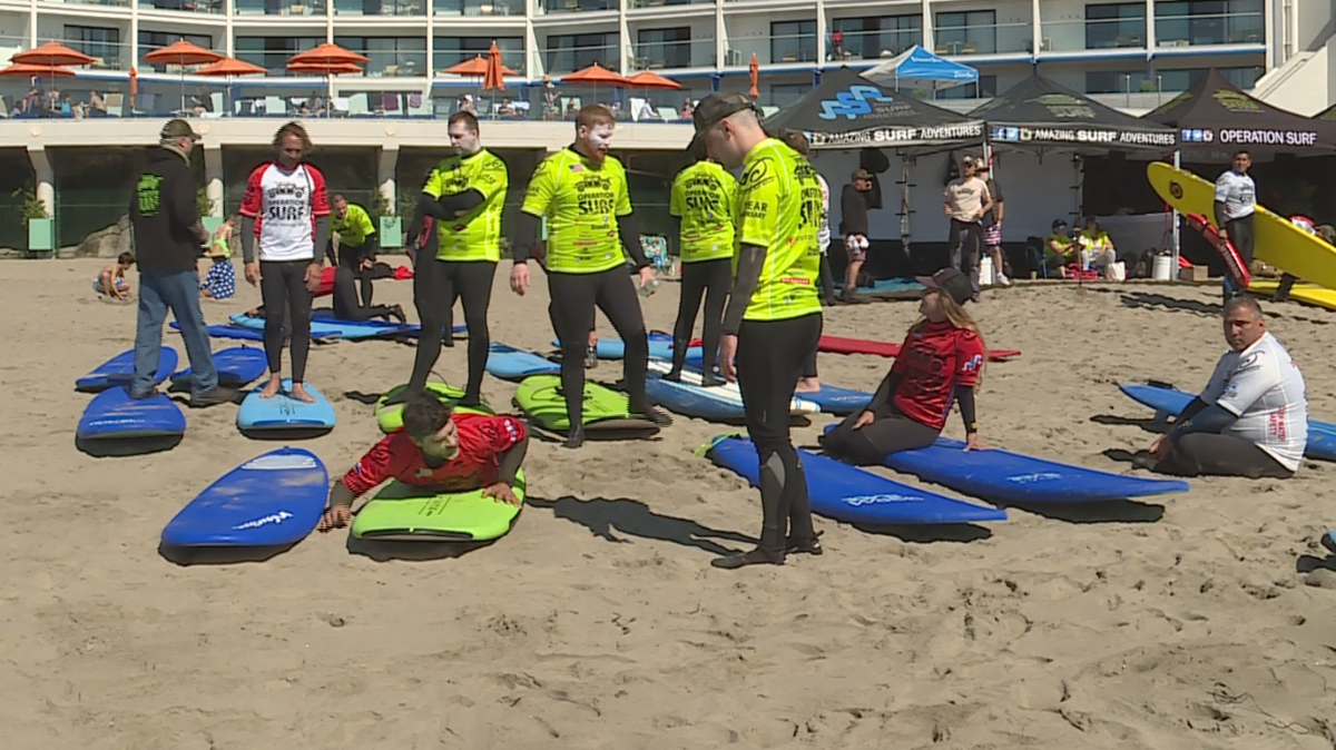 Surfing eases veterans with severe injuries back into everyday life