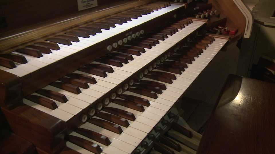 Tuesday, April 11th: The Music of the Pipe Organ