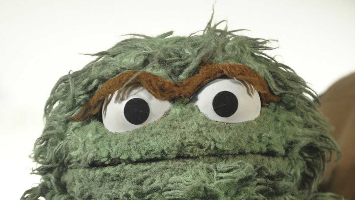 Happy Birthday, Oscar! Sesame Street's favorite grouch is older than ...