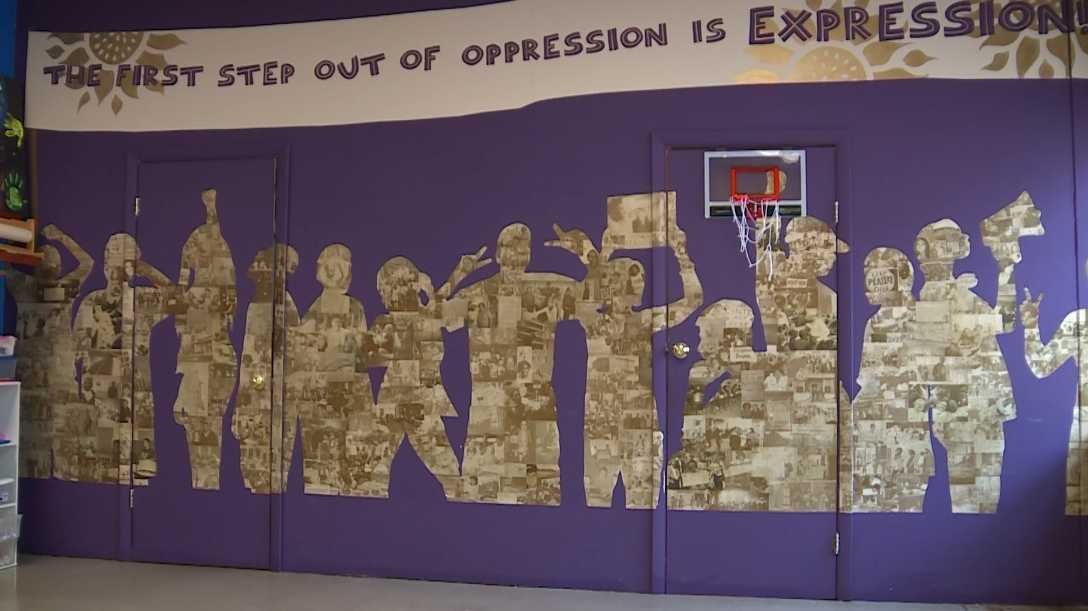 Local community center program focues on helping teens make changes in ...