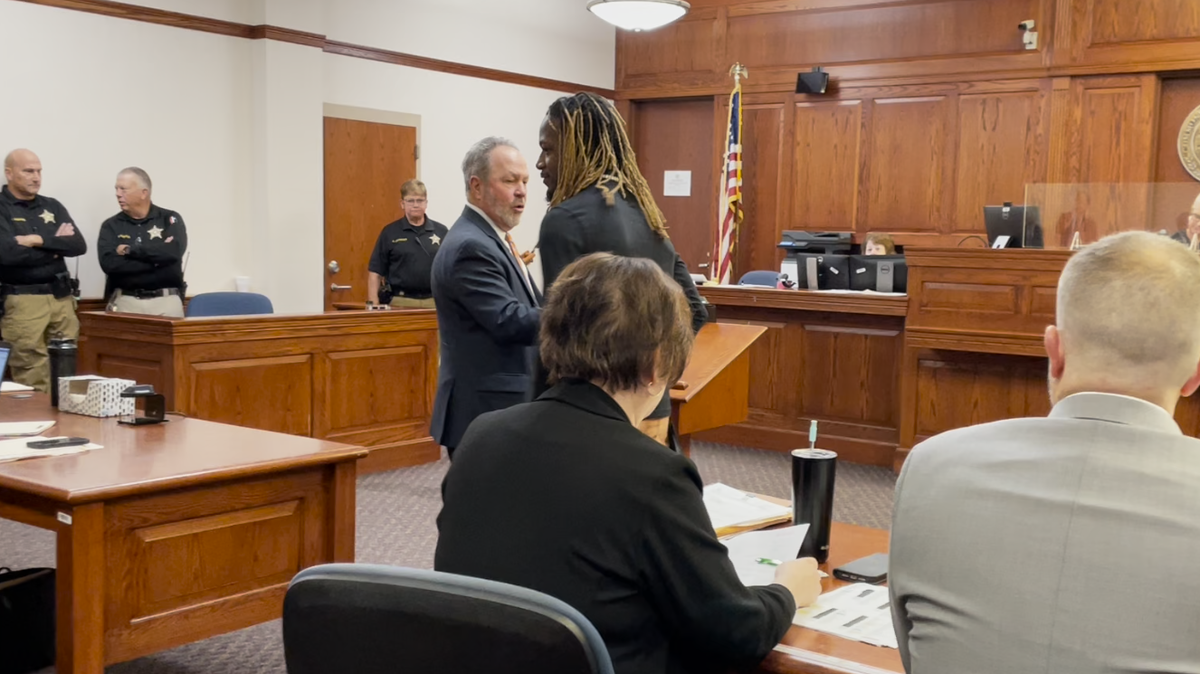 Judge: Adam 'Pacman' Jones can now fly out of CVG Airport following ...