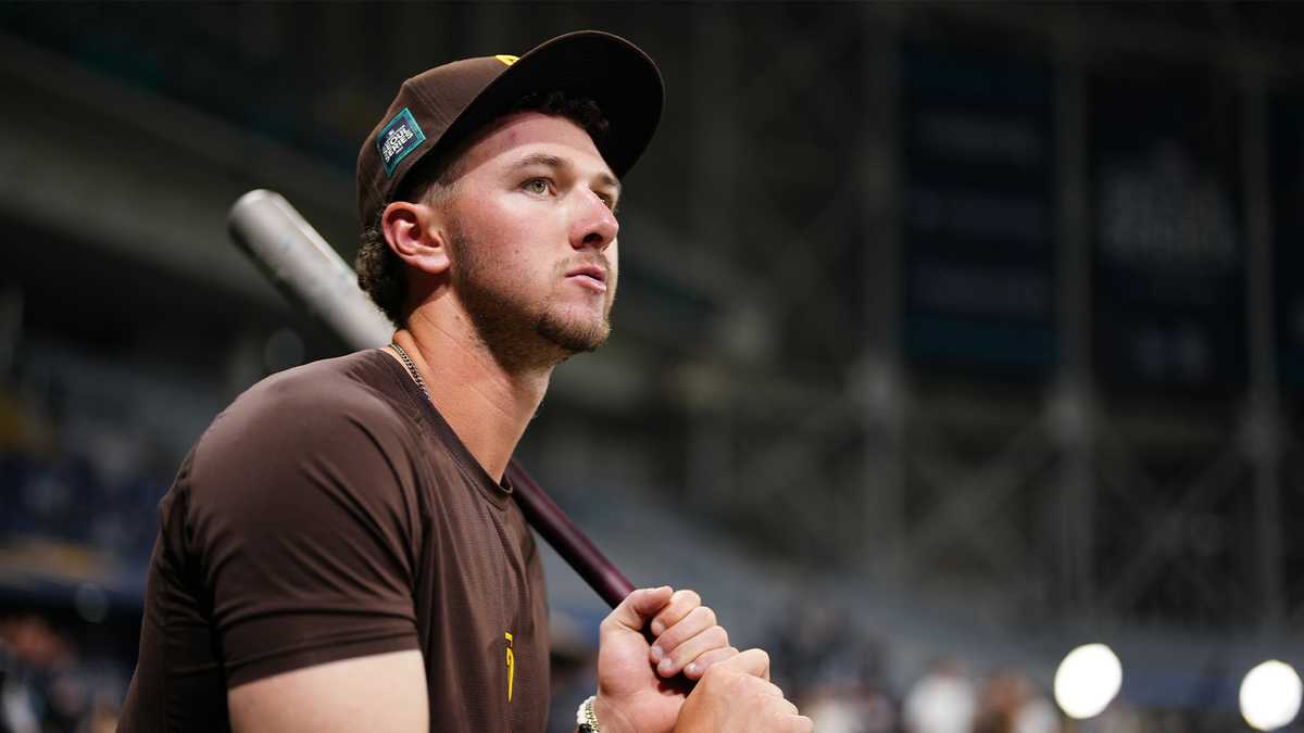 Severna Park native makes Padres opening day roster