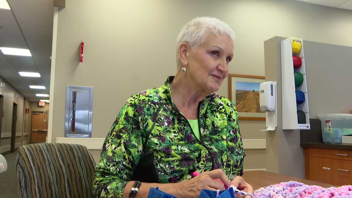 Omaha woman shares how Apple Watch alerted family for help after ...