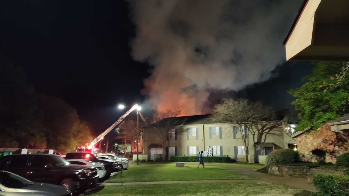 Apartment building burns, displacing 7 families