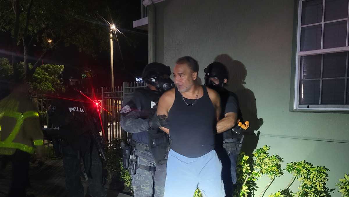 Florida man arrested after standoff