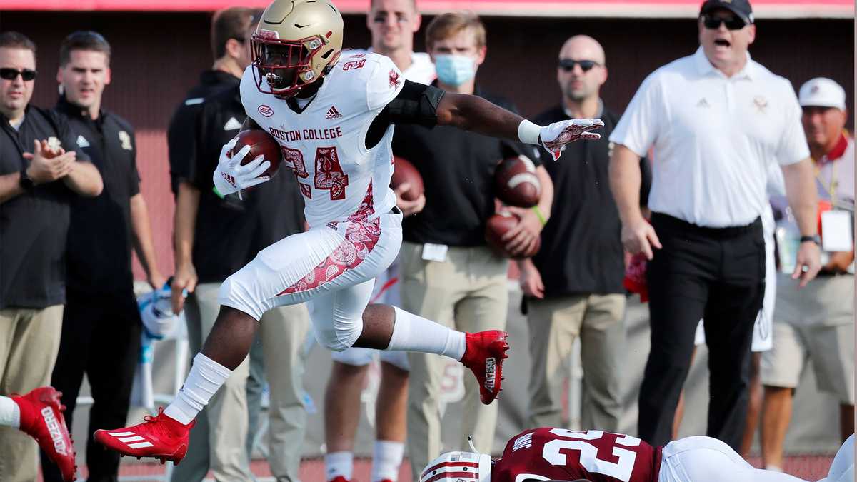 Boston College defeats UMass in hard-fought rivalry game