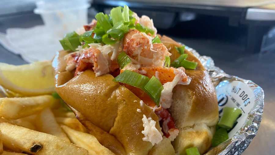 New Hampshire best lobster rolls of 2023