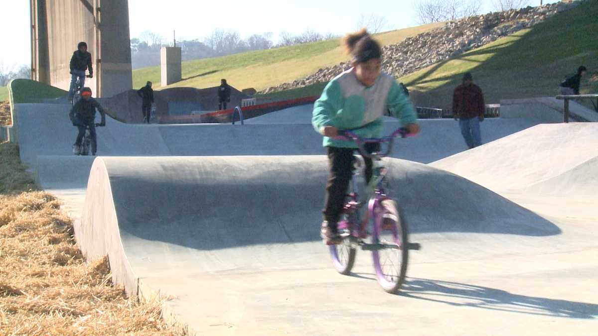 New Albany officially opens new art-infused skate park