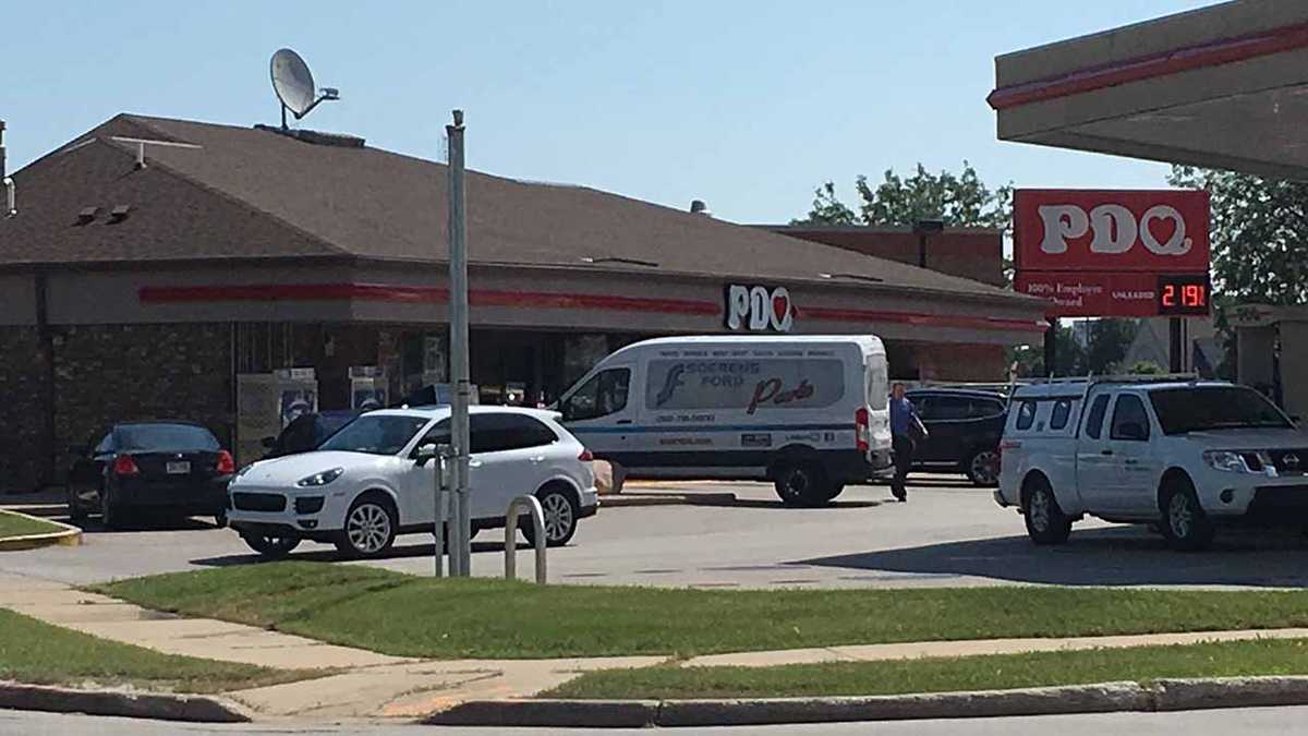 Kwik Trip to buy PDQ stores