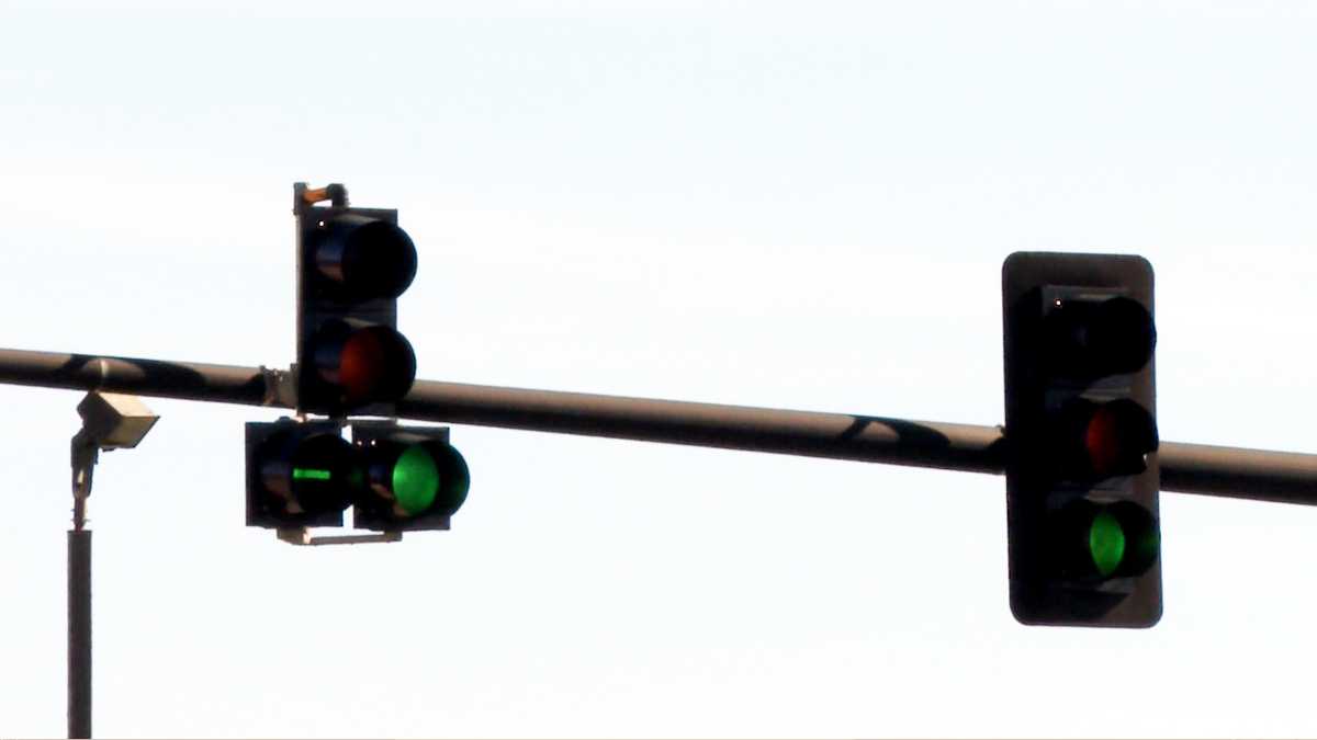 Drivers question whether Pearl’s traffic cameras are accurate and legal